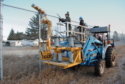 Barbed Wire Dispenser - L&C Enterprises-USA