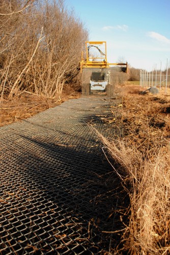 Rapid Roller | Barb Wire Roller | Barb wire winder for skid steer