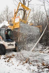 Rapid Roller | Barb Wire Roller | Barb wire winder for skid steer