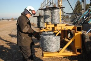 Barbed Wire Dispenser | Barbed Wire Unroller