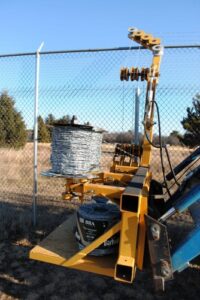 Barbed Wire Dispenser, Stretcher, Unroller, puller & tensioner