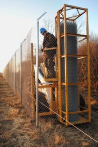 Installink Fence Dispenser | Chain Link Fence Dispenser